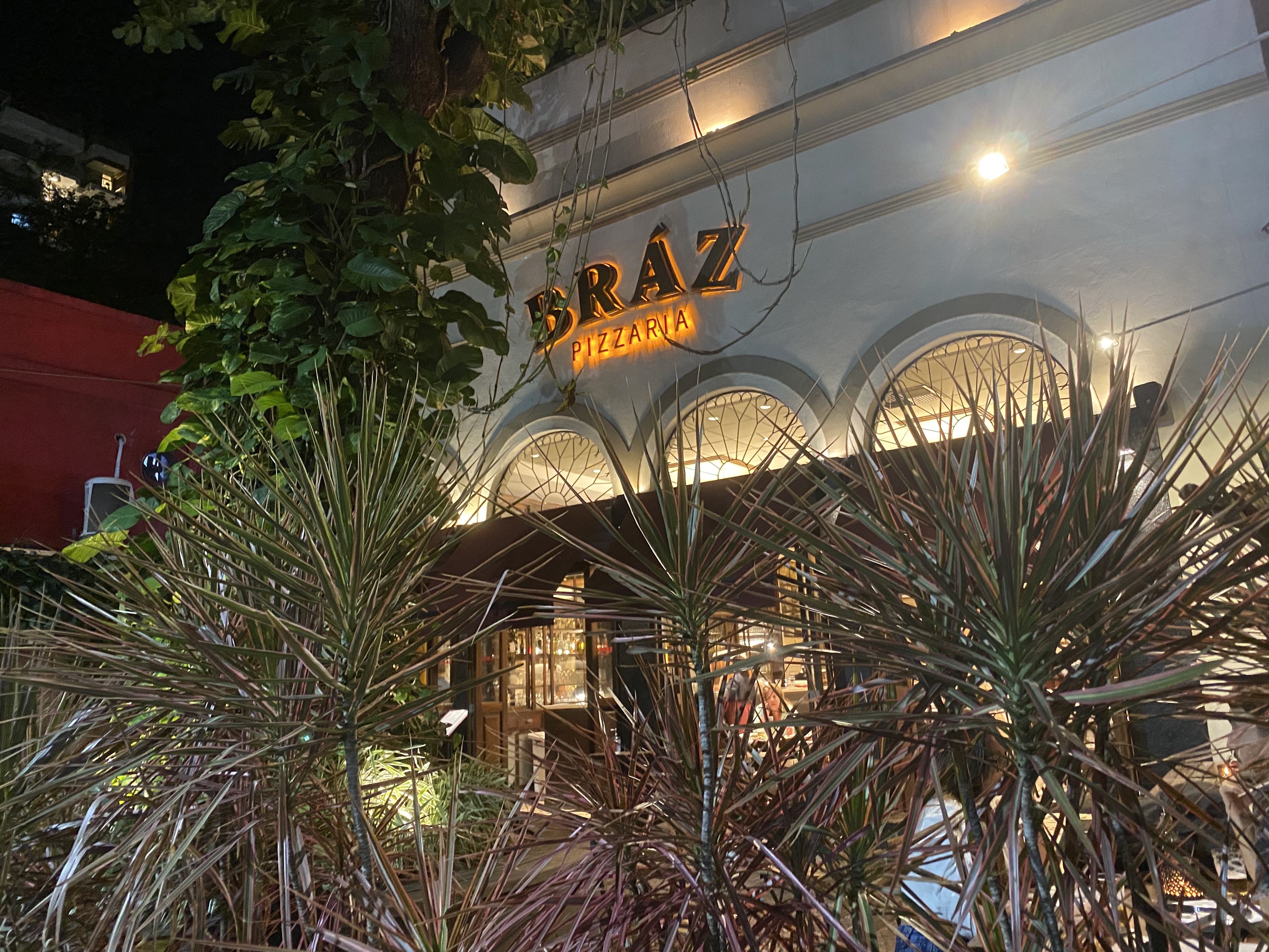 Bráz Pizzaria comemora 15 anos no Rio de Janeiro com novo menu – Viagem ...