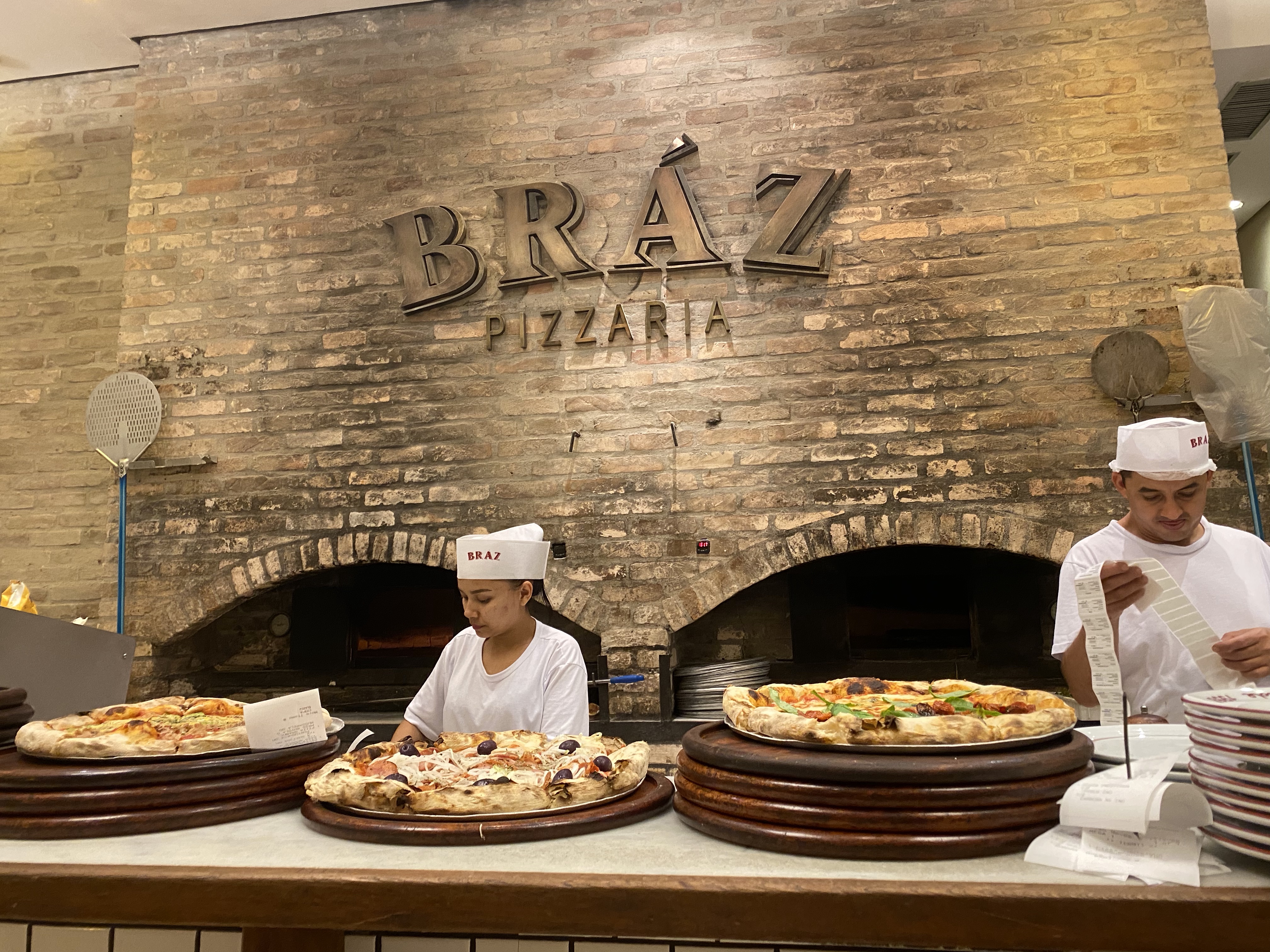 Bráz Pizzaria comemora 15 anos no Rio de Janeiro com novo menu – Viagem ...