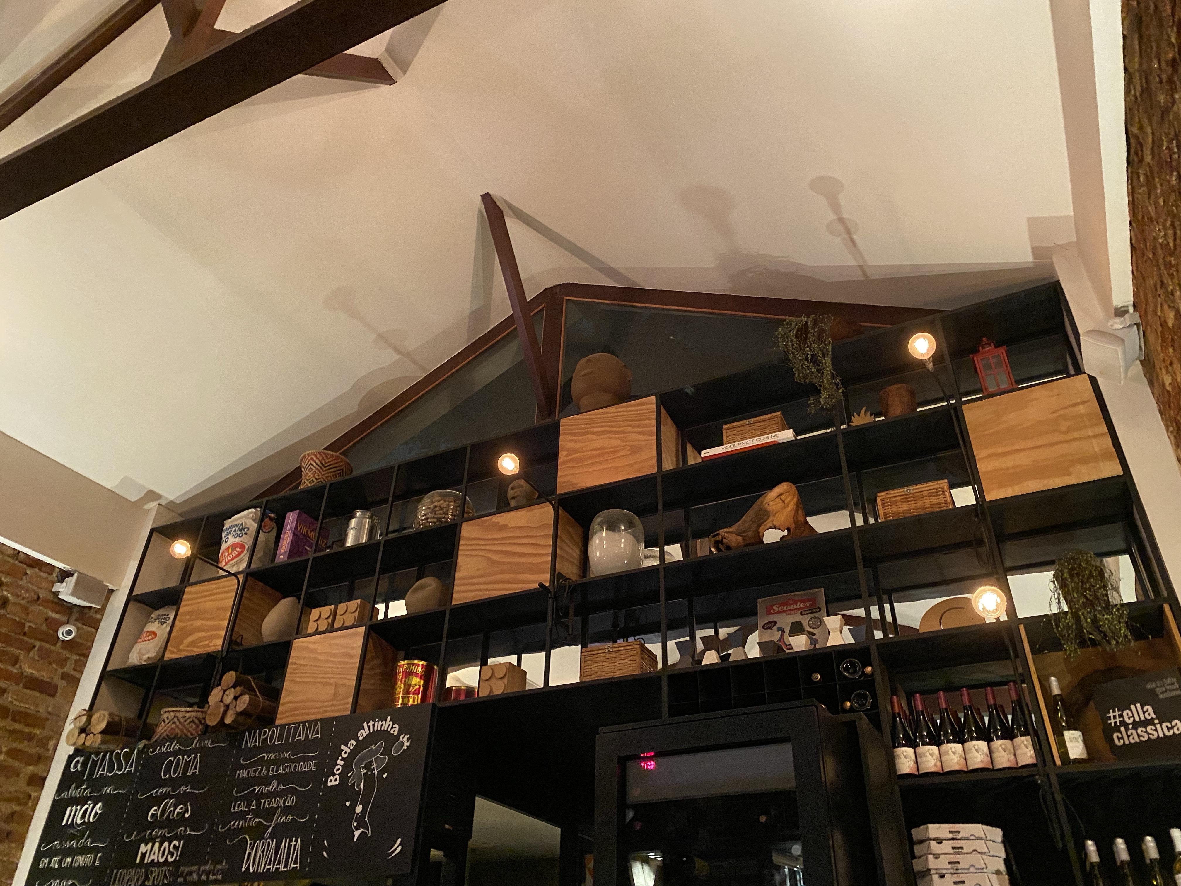 Ella Pizzaria comemora 5 anos e lança seleção de drinques – Viagem e ...